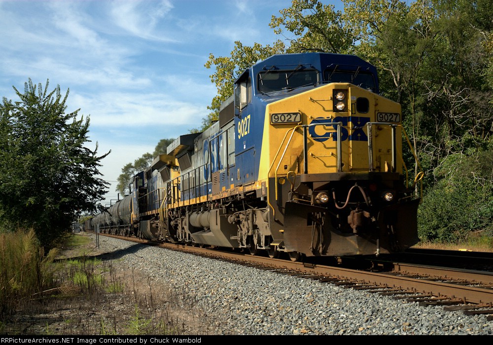 CSX 9027 Northbound at M 57